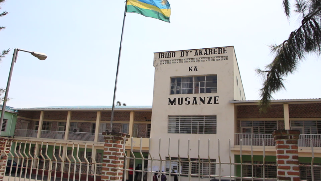 Musanze:Haravugwa abagore b'ibihazi bambura umuhisi n'umugenzi bitwaje ...